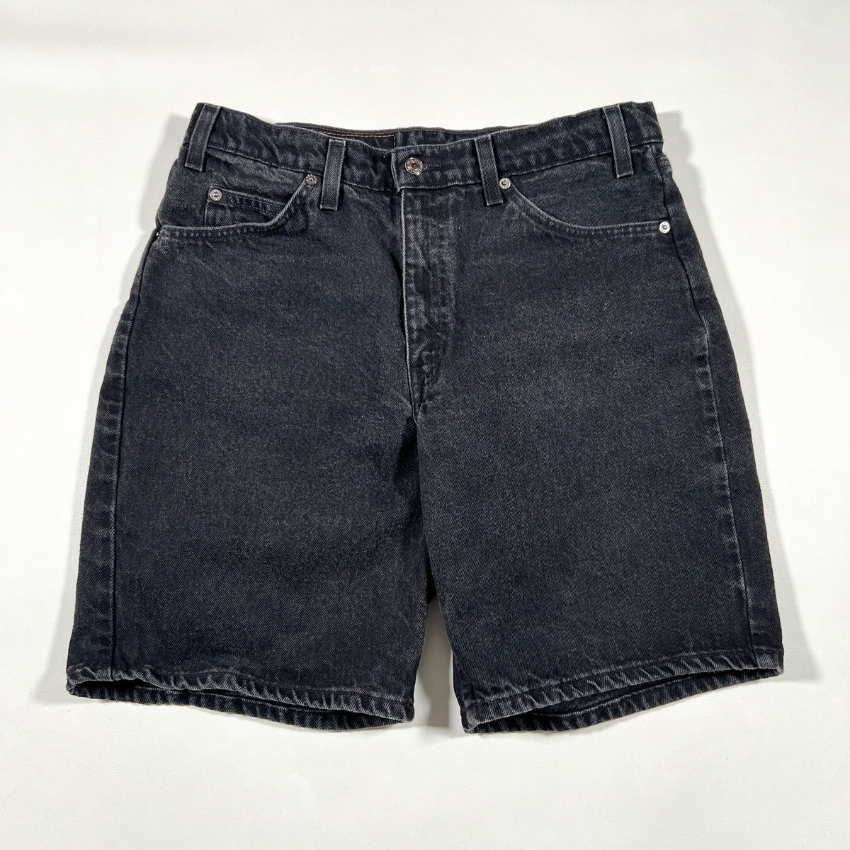 Vintage 1996 Levi's 550 Black Denim Shorts – CobbleStore Vintage