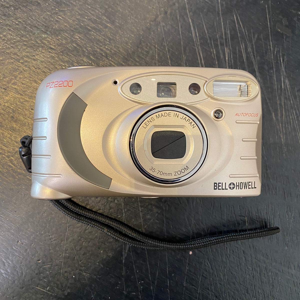 Vintage 90's Bell + Howell PZ2200 35mm Film Camera – CobbleStore Vintage