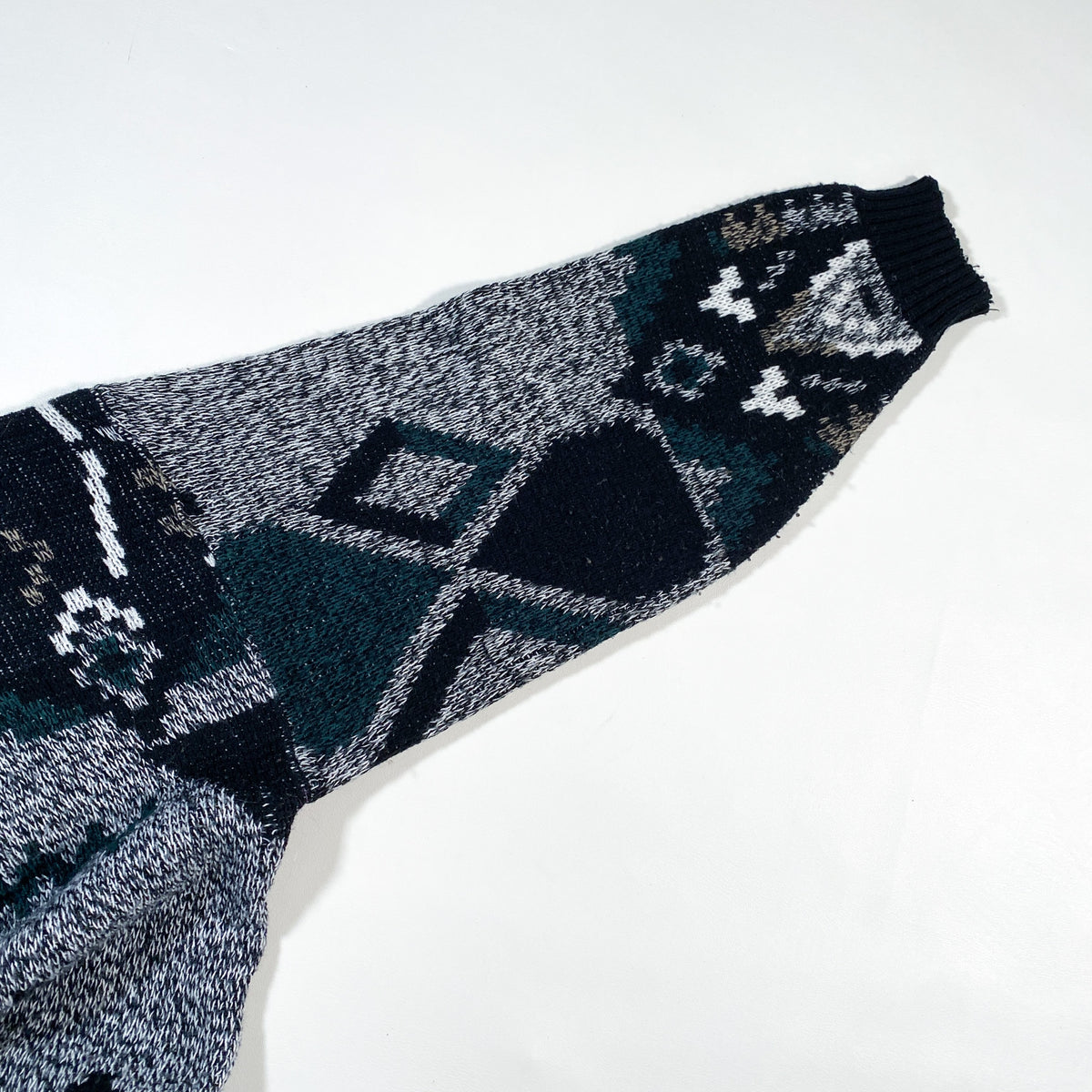 Vintage 80's Michael Gerald Abstract Crewneck Sweater – CobbleStore Vintage