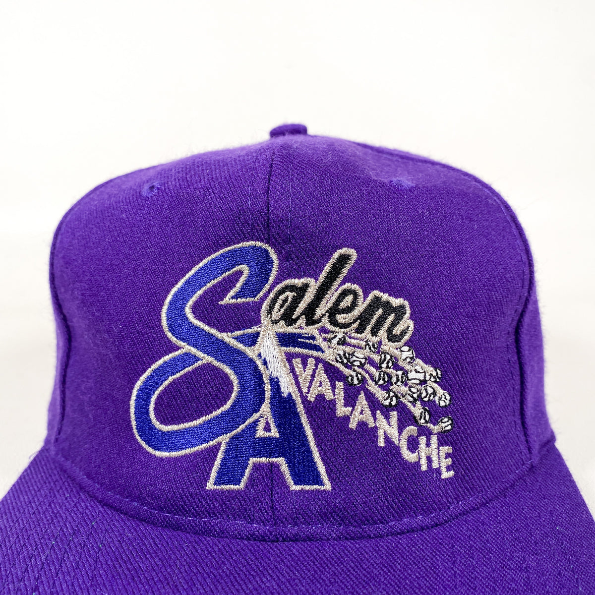 Vintage 90's Salem Avalanche Roanoke Hat – CobbleStore Vintage