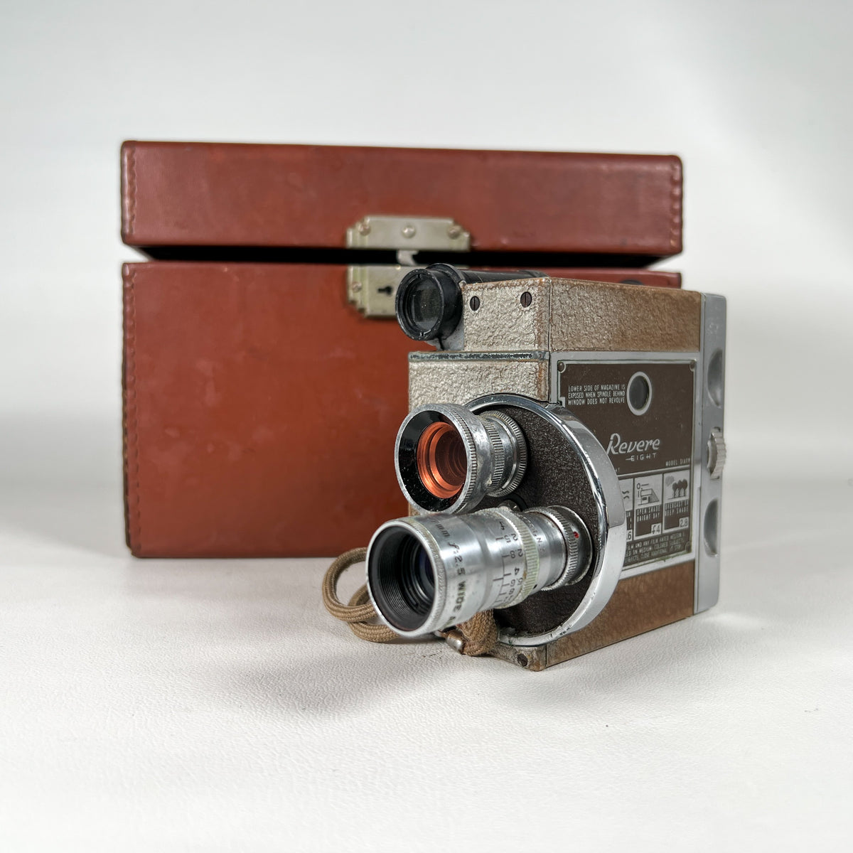 Vintage 1947 Revere Eight Model Sixty 8mm Film Movie Camera ...