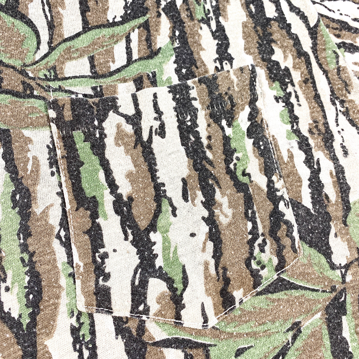 Vintage 80's Realtree Tree Bark Camo Pocket T-Shirt – CobbleStore Vintage